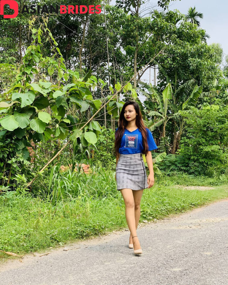 Nepal Women: How Do Nepalese Singles Charm Western Guys?