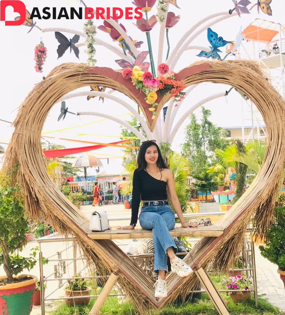 Nepal Women: How Do Nepalese Singles Charm Western Guys?